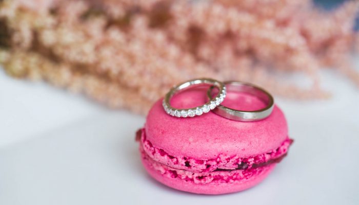 Alliances : Quelle main ? Quel doigt ? - L'Atelier Joaillerie